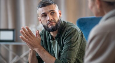 L’écoute active de Carl Rogers : une approche empathique pour mieux comprendre autrui